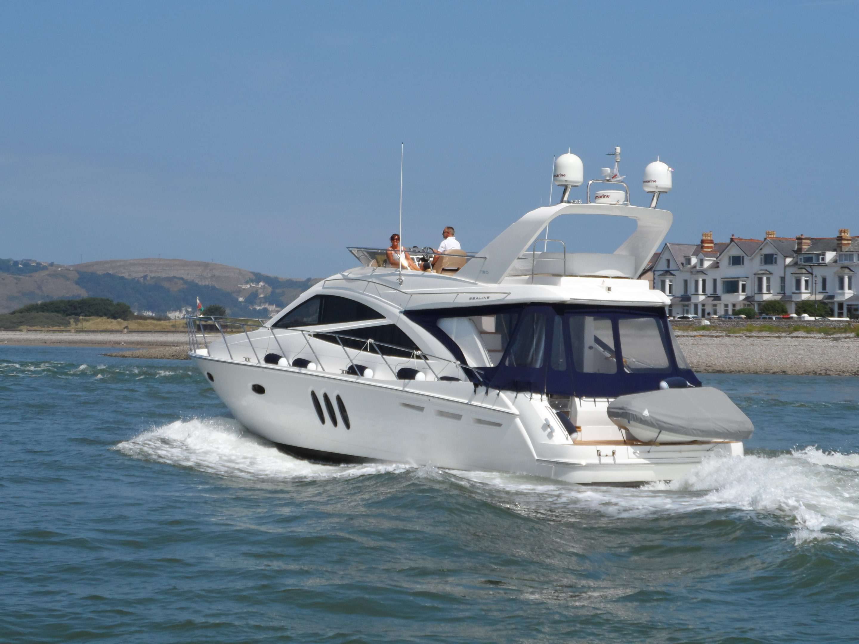 SOLD 2009 Sealine T50 - Boats.co.uk