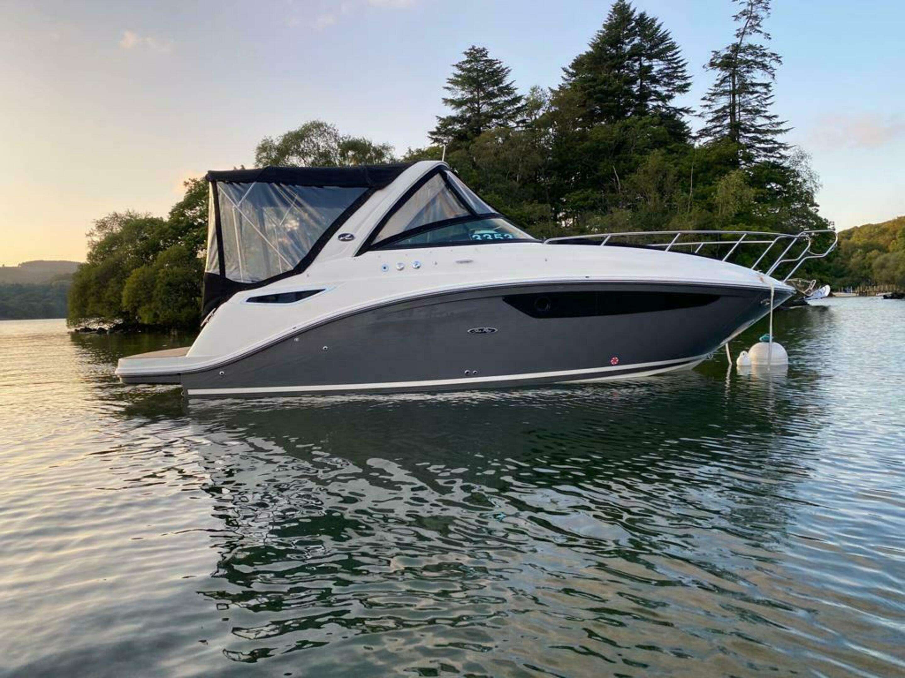 Sea Ray 265 Sundancer